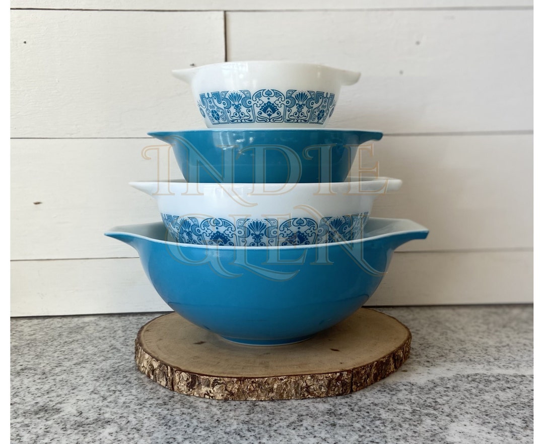 Horizon Blue Vintage Pyrex Cinderella Mixing Bowl Complete Set of 4 ...