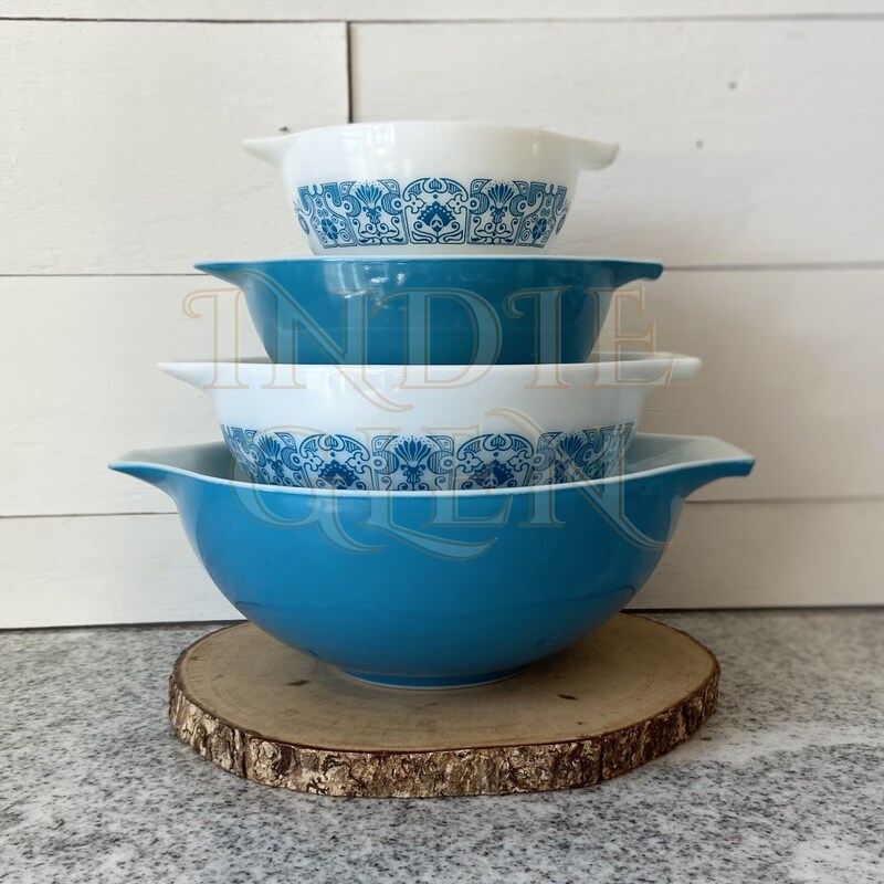 Vintage Pyrex Bowls - Etsy