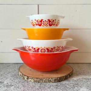 Friendship Vintage Pyrex Cinderella Complete Mixing Bowl Set 441 444 ...