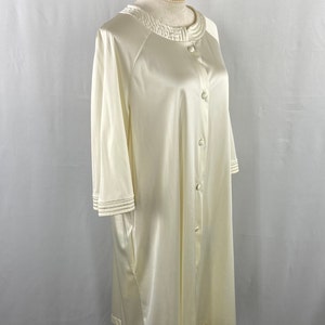 Vintage Bridal Ivory Satin Robe Size L, Wedding Loungewear With Elegant ...