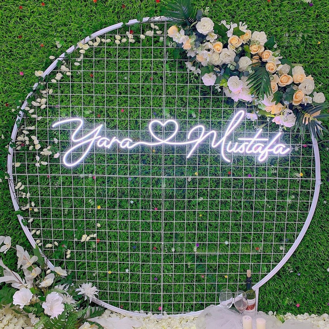Custom Wedding Names Neon Sign: Engagement Backdrop - Etsy