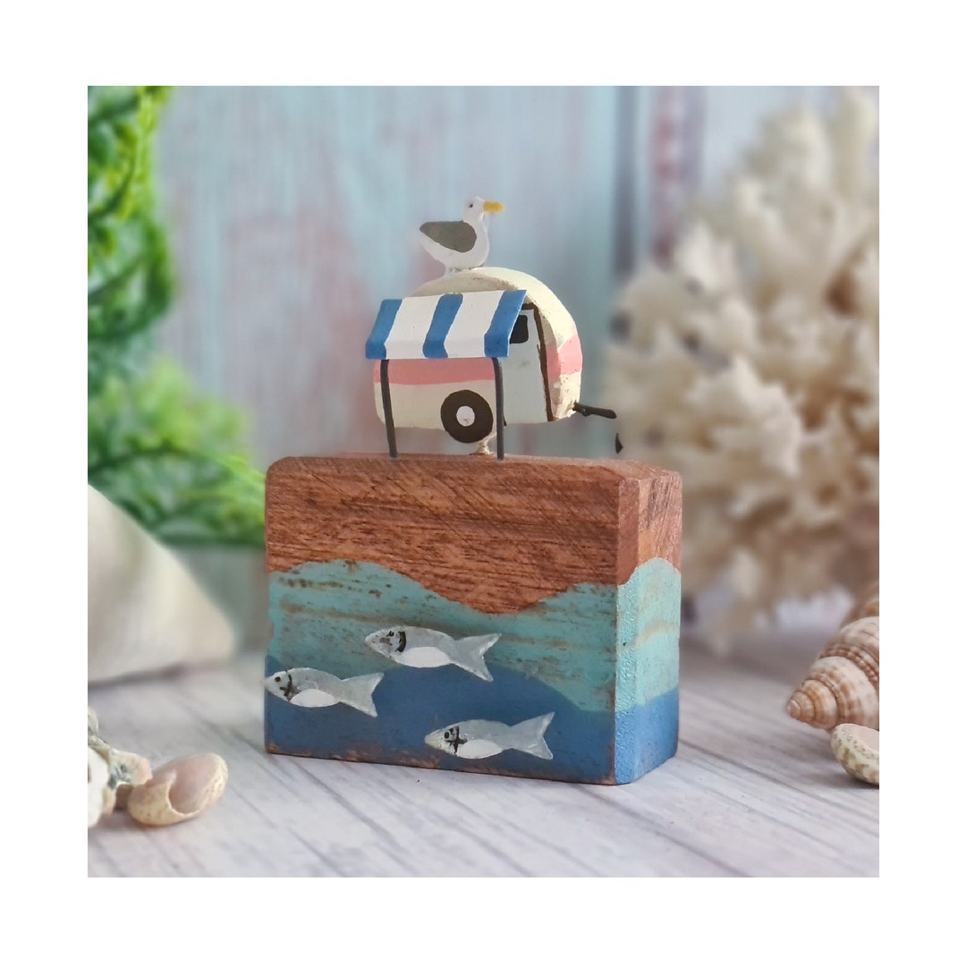 Miniature CARAVAN Gift / Van Life / Tiny Handmade Pink Caravan Ornament ...