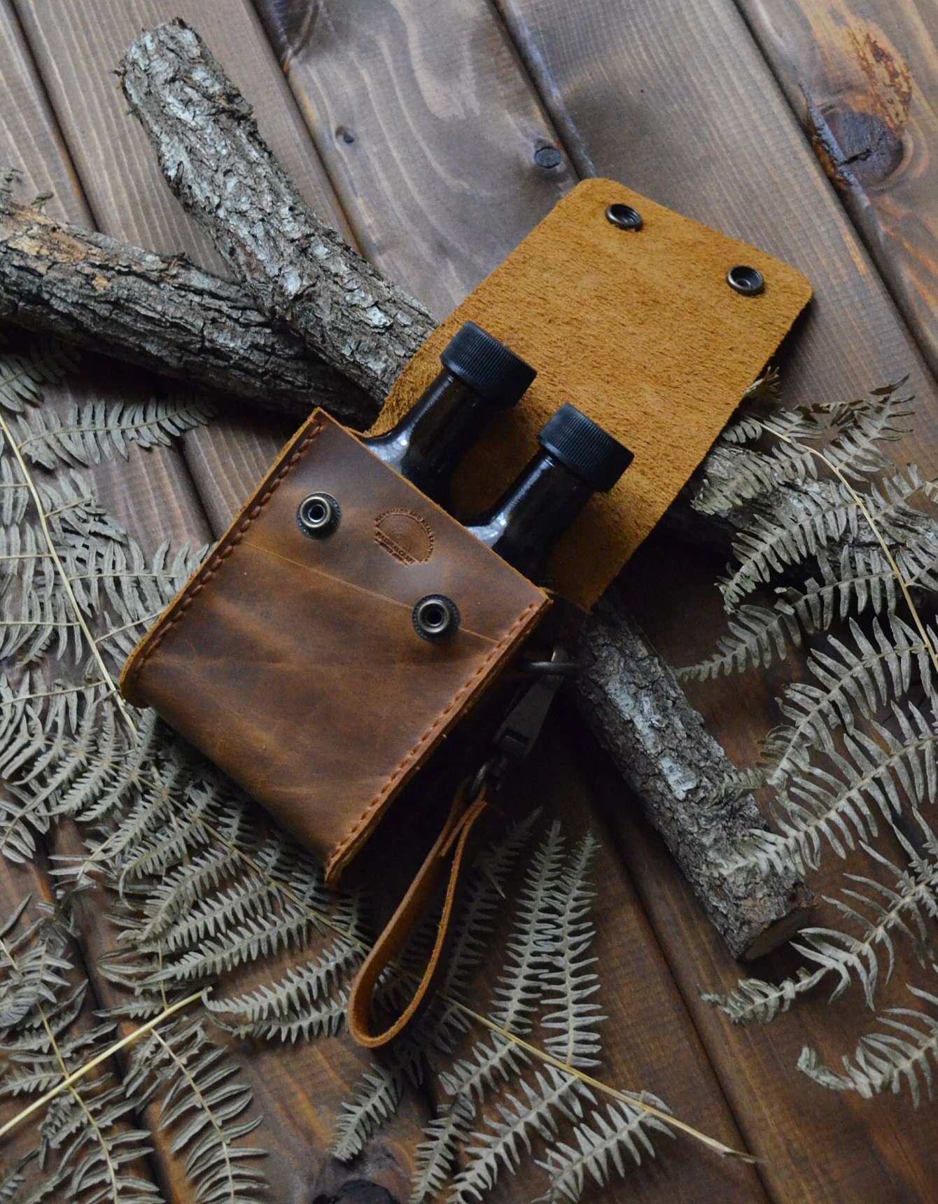 Camping Oil Bag, Leather Camping Cooking Set, Leather Camping Items ...