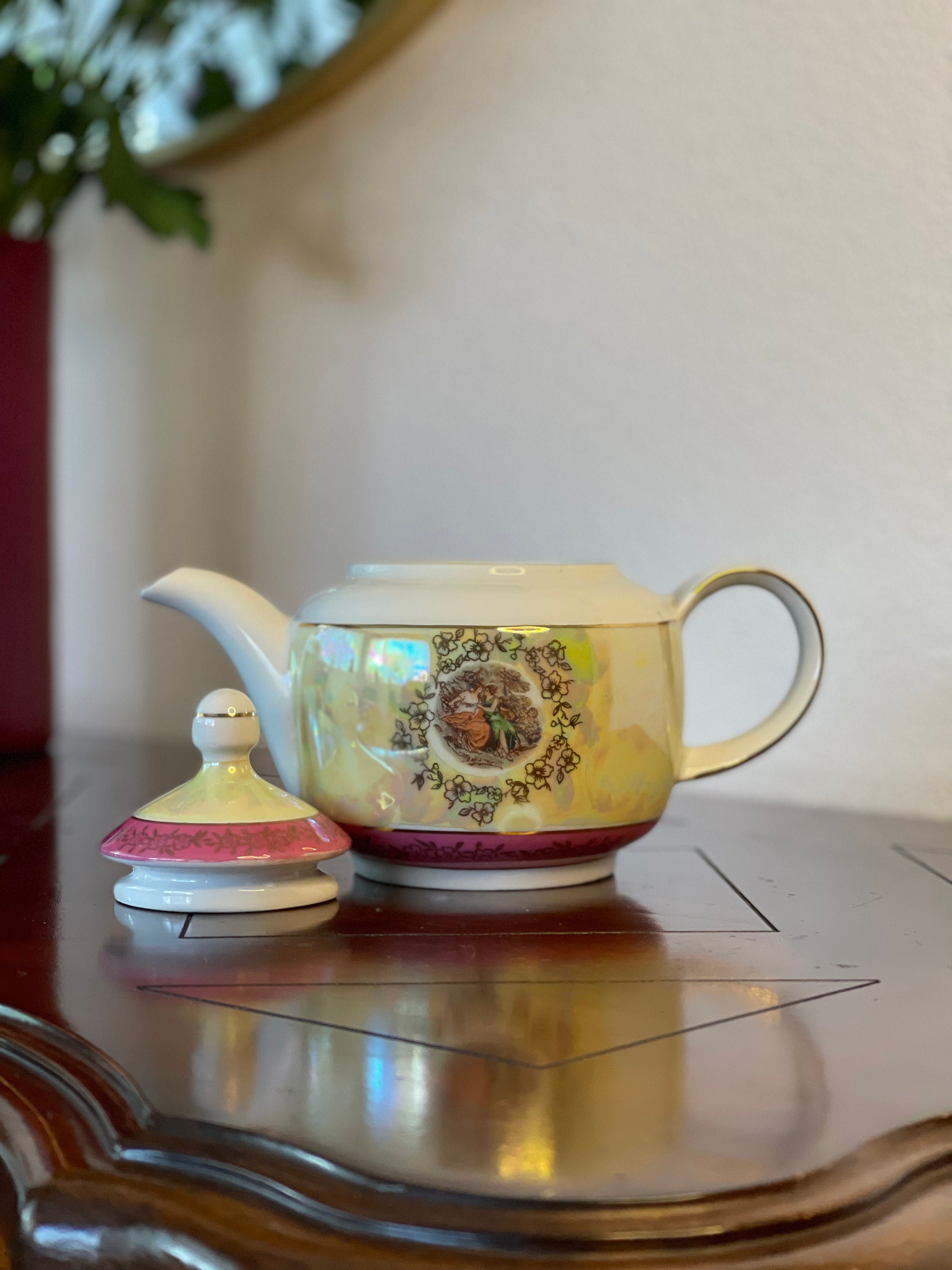 Madonna Vintage Porcelain Teapot. Made in GDR DDR . Beautiful Potcelain ...