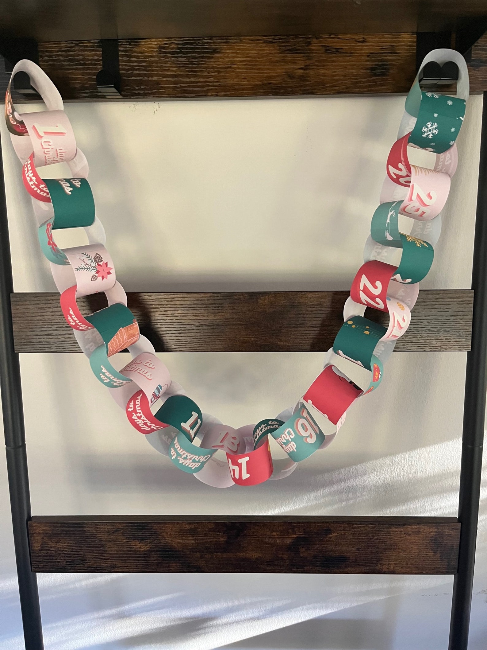 Christmas Countdown Calendar for Kids | Printable Advent Paper Chain ...