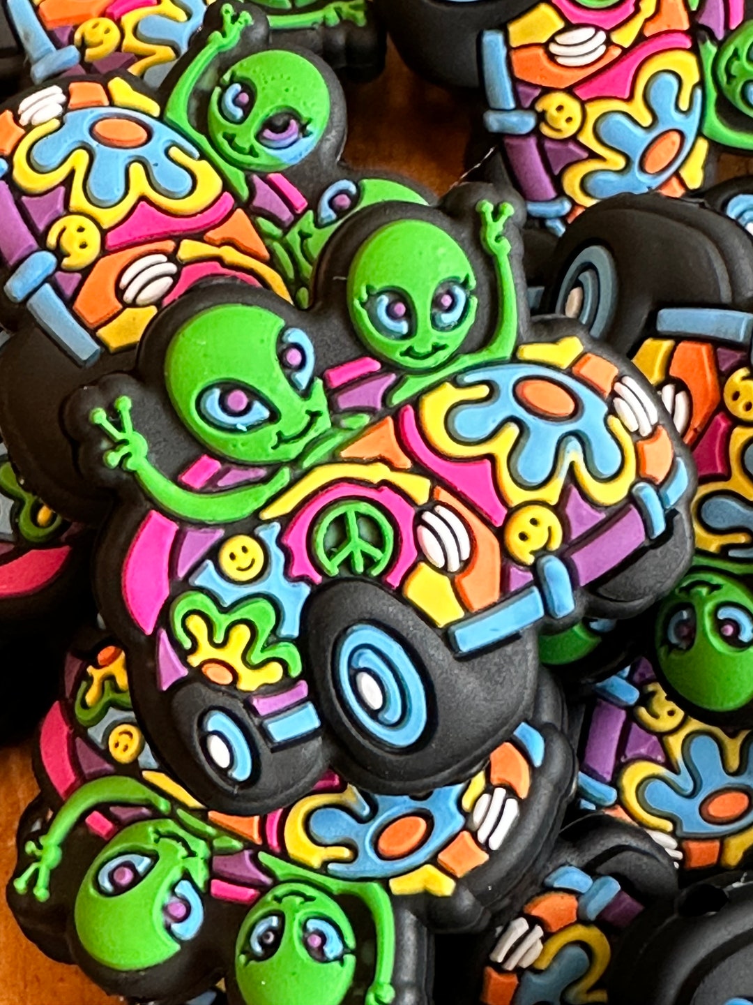Alien/ Groovy Buggy/focal Bead/beadable Pen/silicone Bead/ Keychain ...