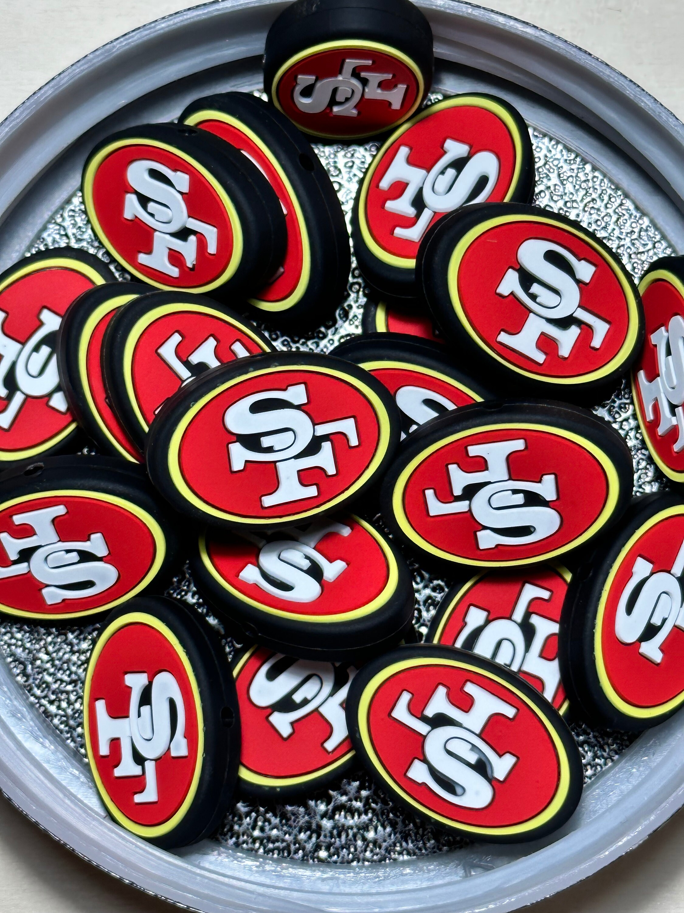 NFL / Focal Bead/ Beadable Pen/ Silicone Bead/ Keychain Bead/ - Etsy NFL / Focal Bead/ Beadable Pen/ Silicone Bead/ Keychain Bead/ - Etsy