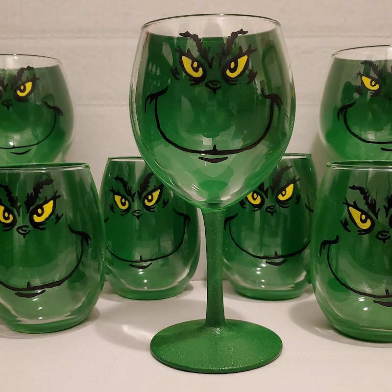 Grinch Wine Glass - Etsy