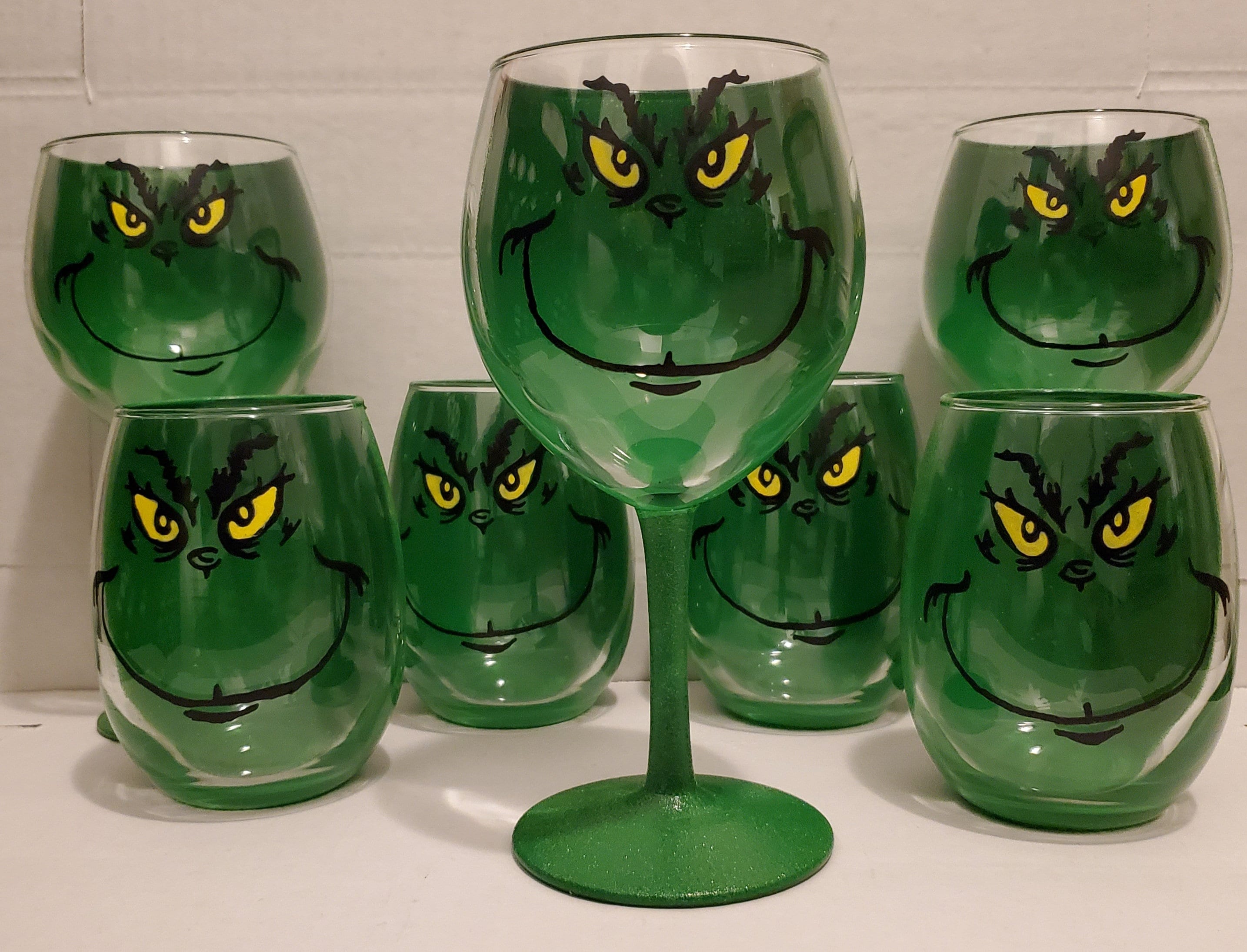 Hand Painted Grinch Wine Glass - Etsy