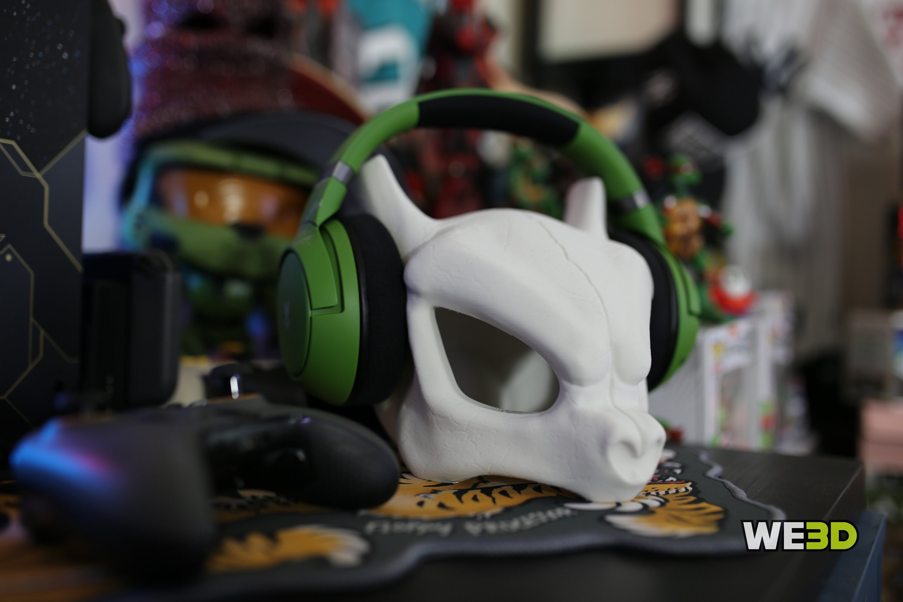 Mewtwo Skull Headphone Stand, Gaming Room Decor, Desktop, Paintable ...