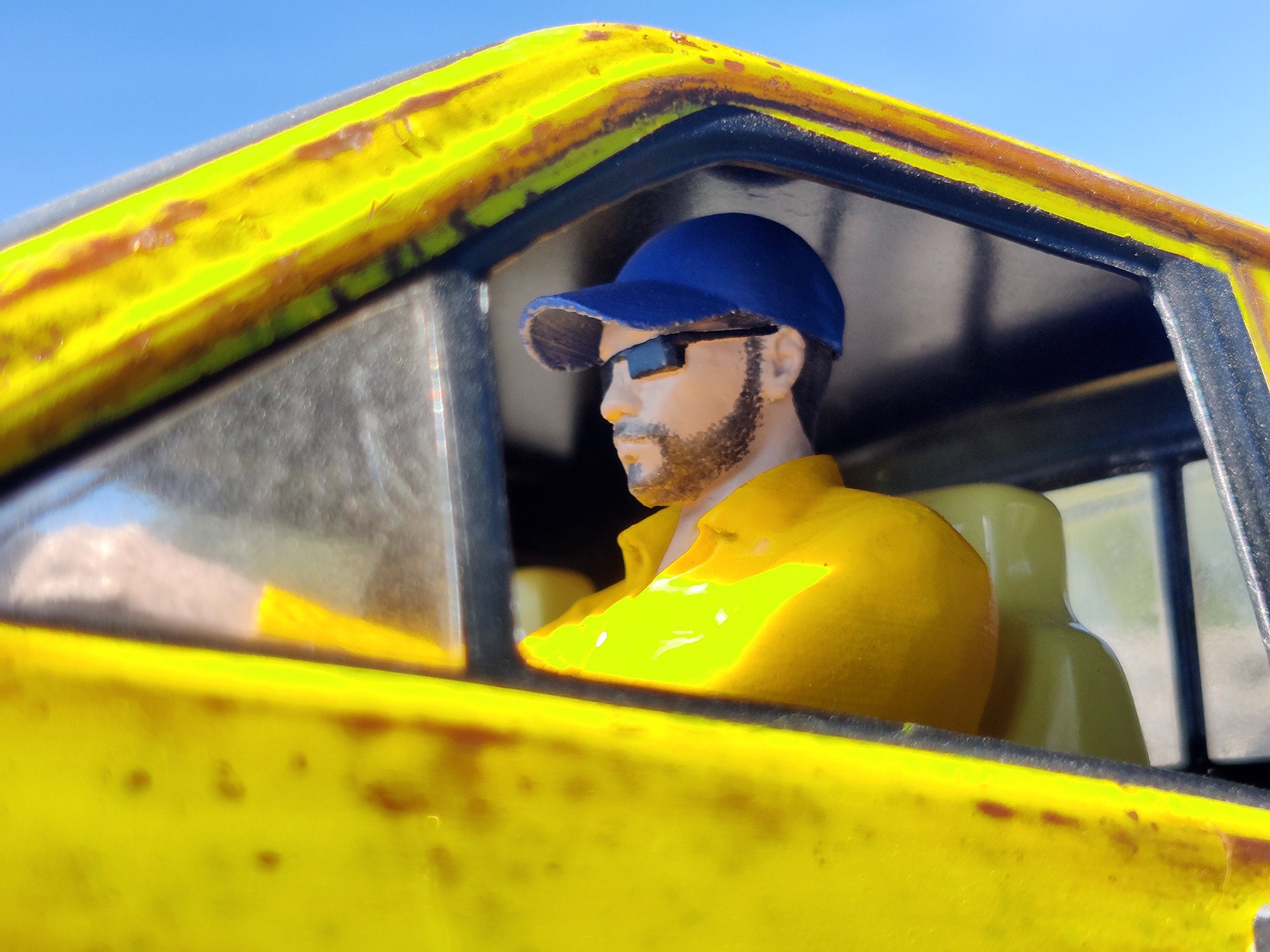 1/10 RC Driver With Shirt, Cap and Sunglasses for Lexan Interiors 3d ...