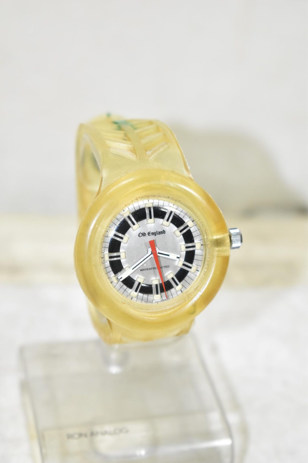 Vintage Old England Watch – Transparent Resin Case With Visible ...