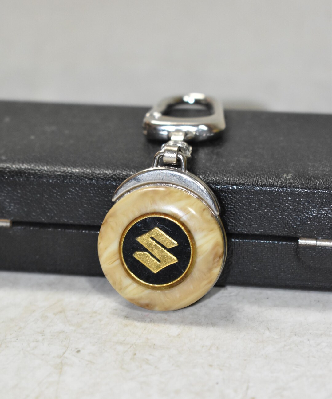 Vintage Suzuki Keychain With Marbled Bakelite Finish – Retro Automotive ...
