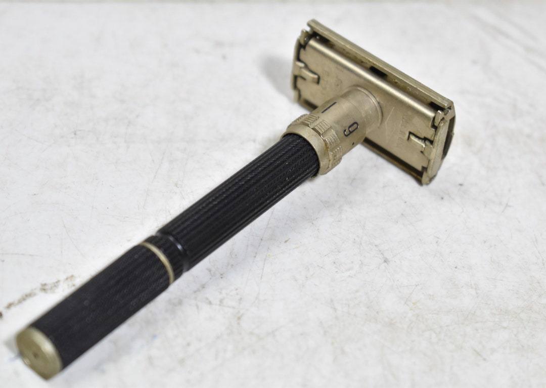 Vintage Collectible W/black Handle Safety Razor Blade Gillette Made in ...