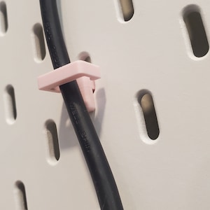 Wire Clip for SKADIS and 1/4" Pegboard, Holds Cables, Wires, Cords ...