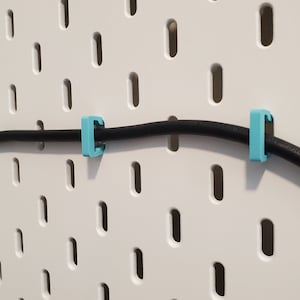 Wire Clip for SKADIS and 1/4" Pegboard, Holds Cables, Wires, Cords ...