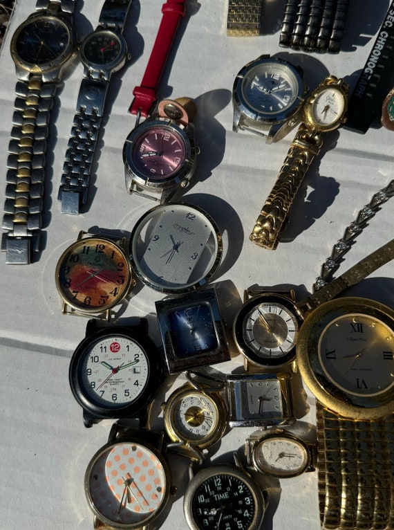 159 Watches lot - mostly ladies watches- from estate… - Gem