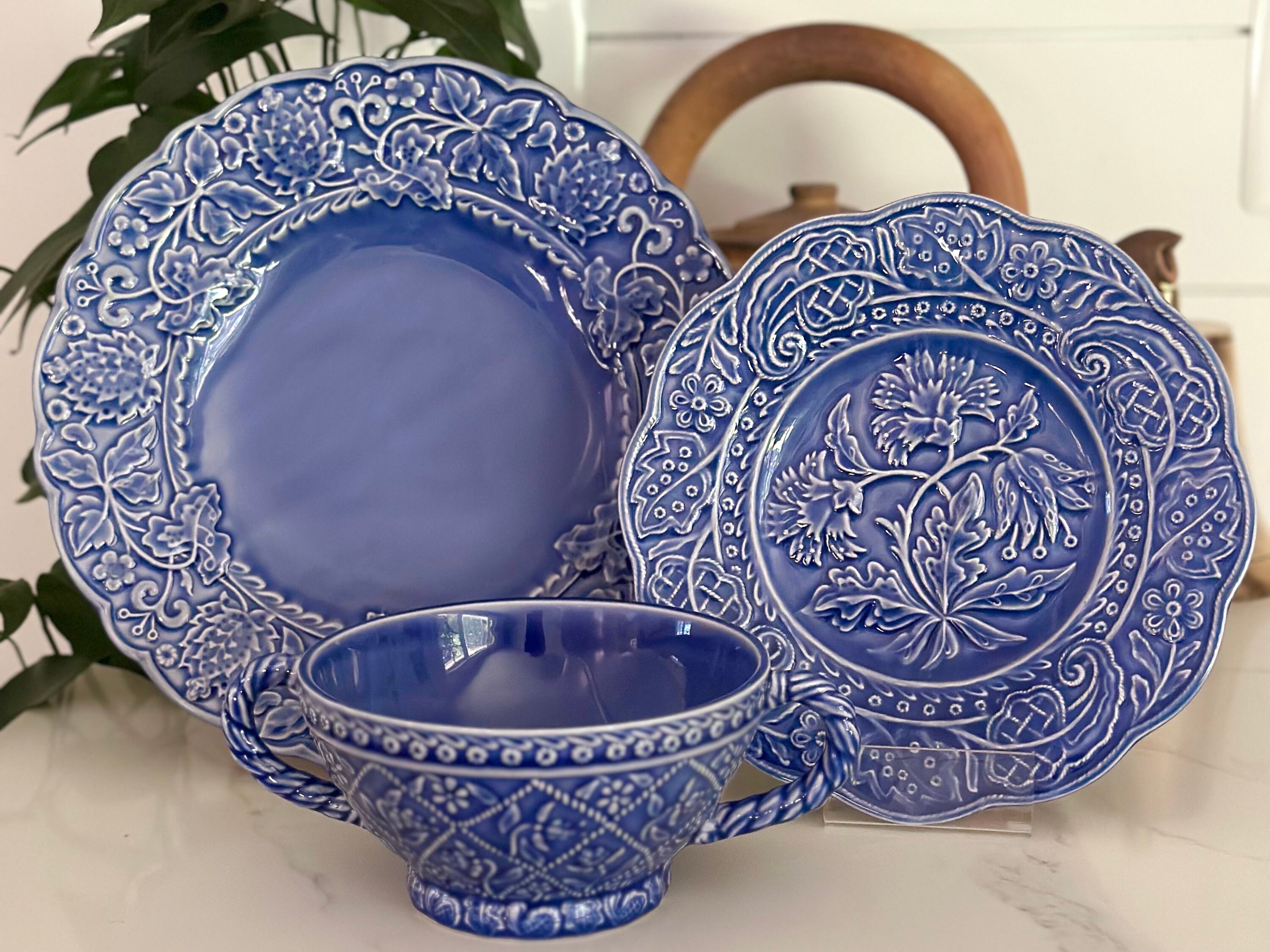 Rare Vintage Bordallo Pinheiro Flowers Paisley Leaves Blue Salad Plate ...