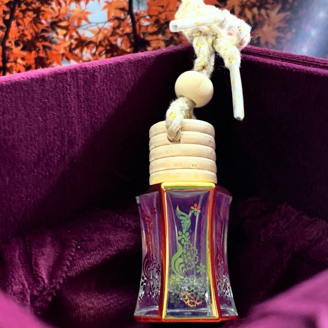 Hanging Perfume Bottle for Car , Interior Design Décor Desk Décor Table ...