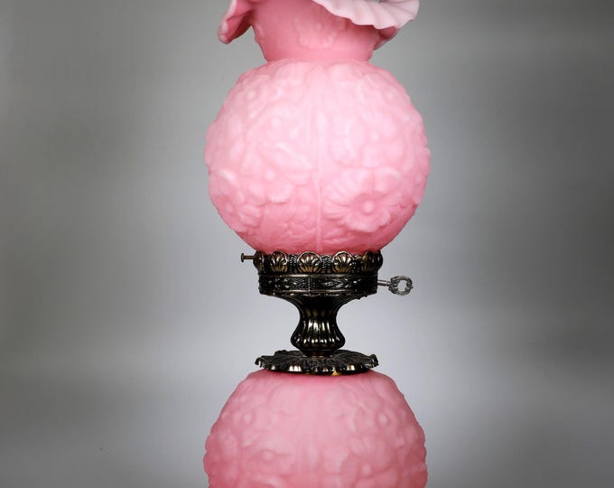 Vintage Pink Satin Fenton Poppy Lamp - Etsy