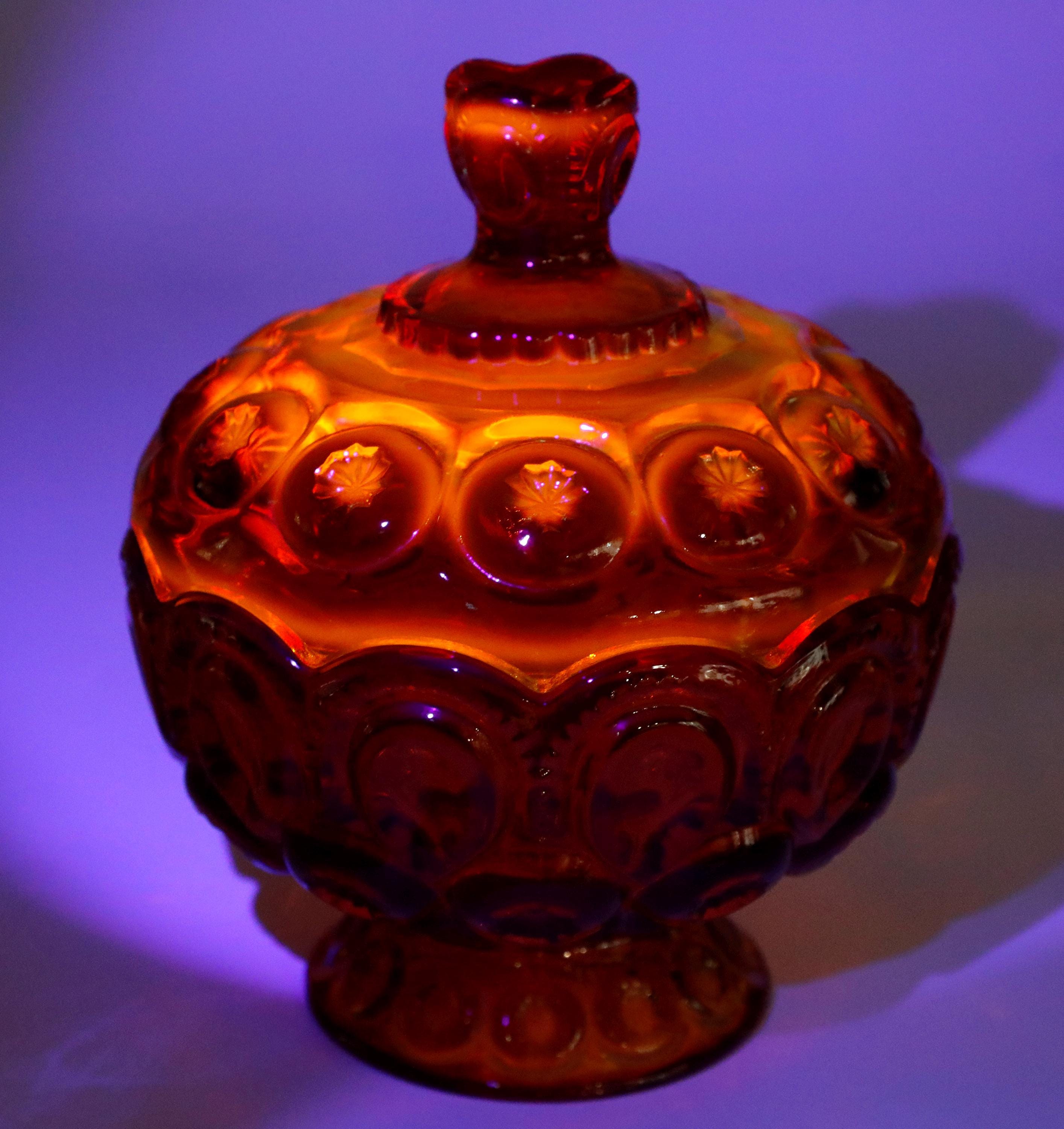 L E Smith Moon and Star Amberina Lidded Compote - Etsy