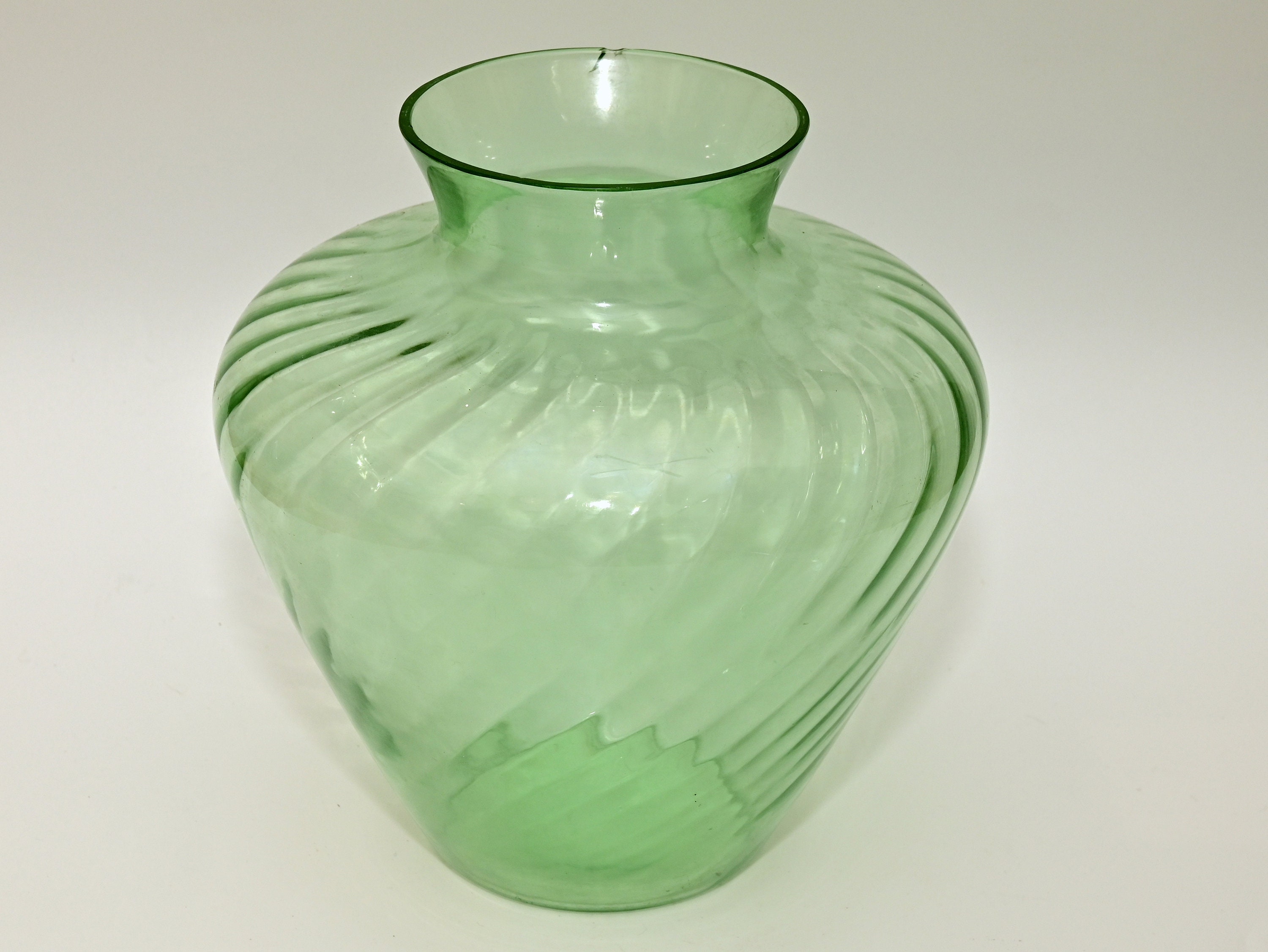 RARE Vintage Uranium Glass Flower Vase Swirl Spiral Twist - Etsy