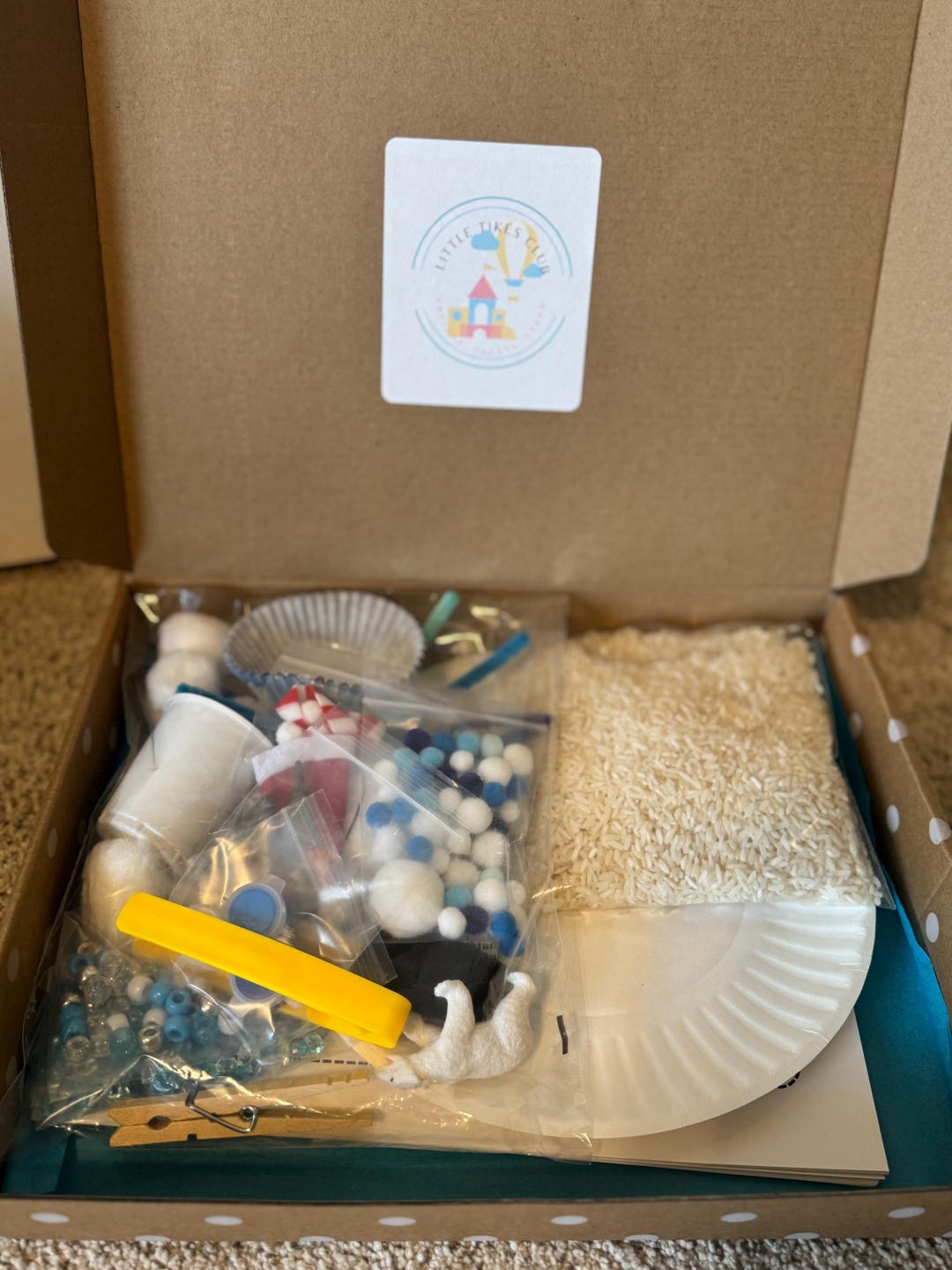 Winter Wonderland Activity, Craft & Sensory Box Fun Holiday Activities ...