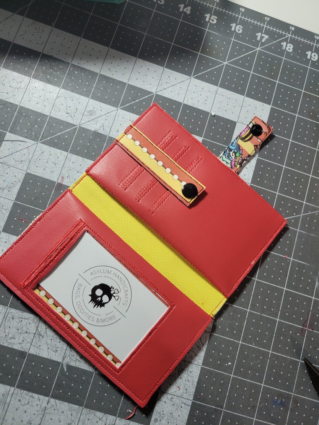 Fully ITH Card Slot Wallet 6x10 Hoop Digital Embroidery File Design in ...