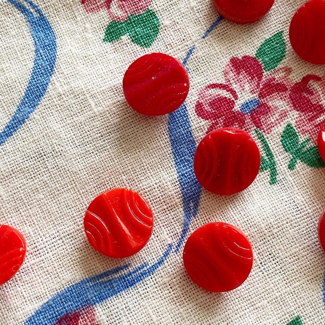 8 Vintage Deadstock Art Deco Red Glass Buttons, 1930s 1/2 Inch, Brand ...