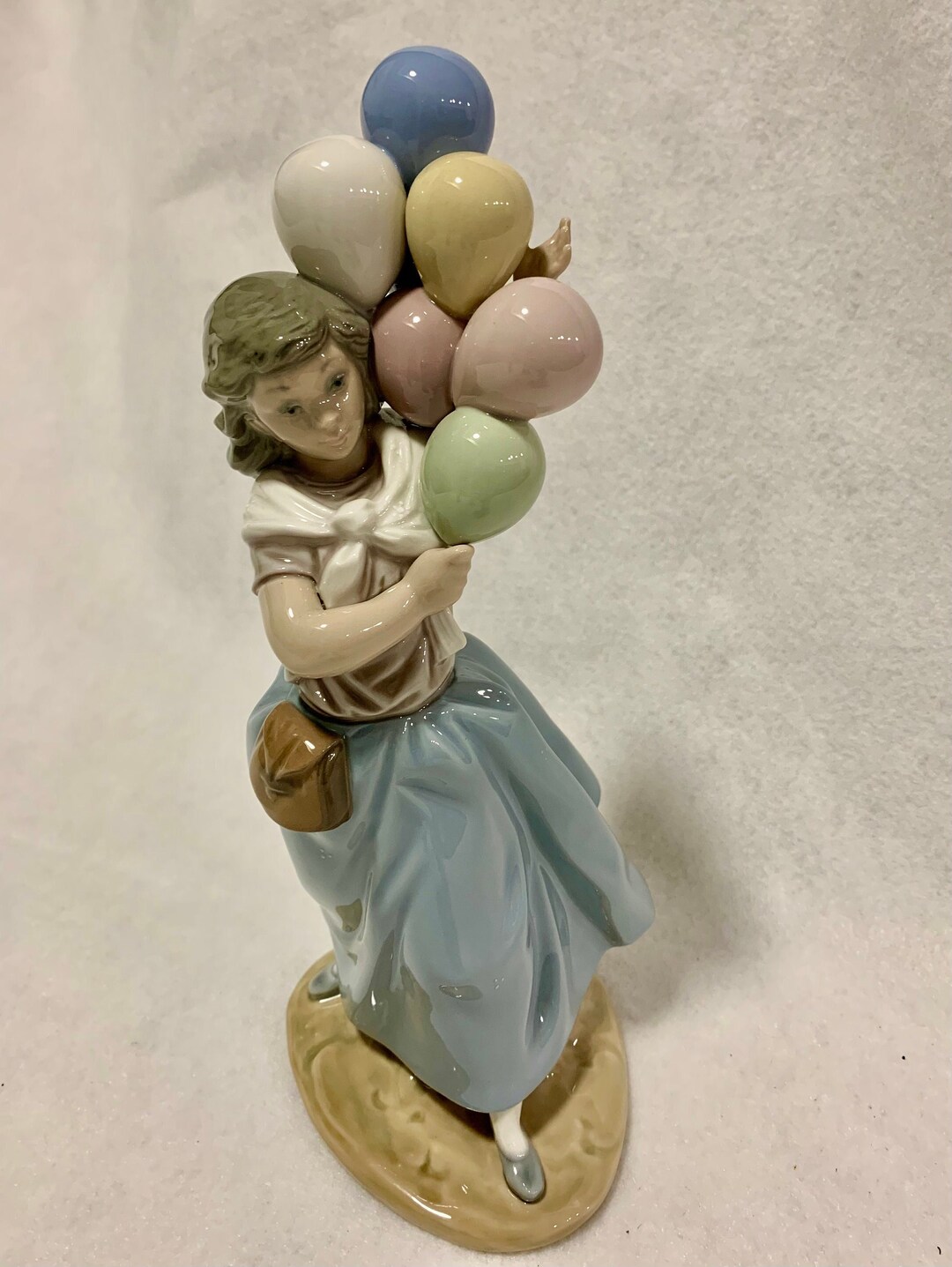 Lladro Porcelain Girl With Balloons Figurine 5141 - Etsy