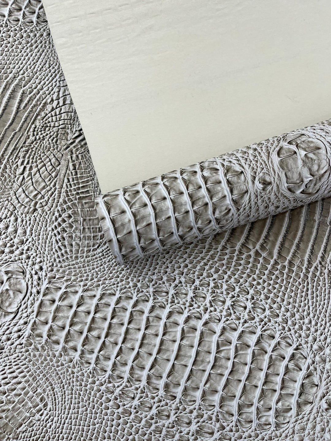 Fossil Brown Florida Gator 3D Embossed Vinyl Fabric / 2 Tone Crocodile ...