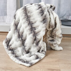 Ruched Luxurious Ultra-soft Faux Fur Micromink Throw Blanket, 60 X 70 ...