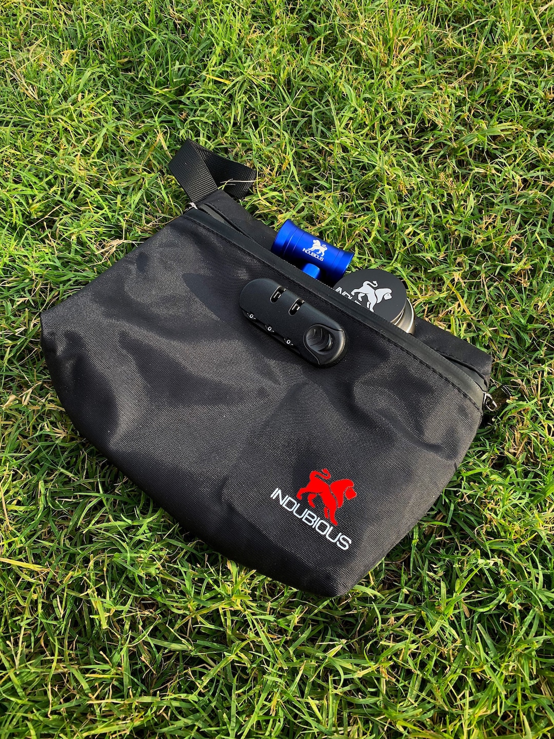 Smoker Bundle Accessory Kit Smell Proof Carbon Bag Glass Smoking Pipe ...