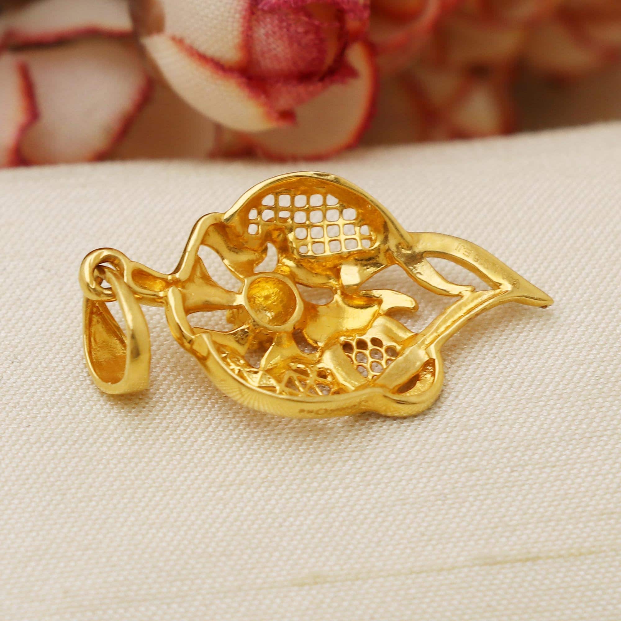 22 Karat 916 Gold Pendant Jewelry, Asian Gold Pendant, 22kt Gold Locket ...