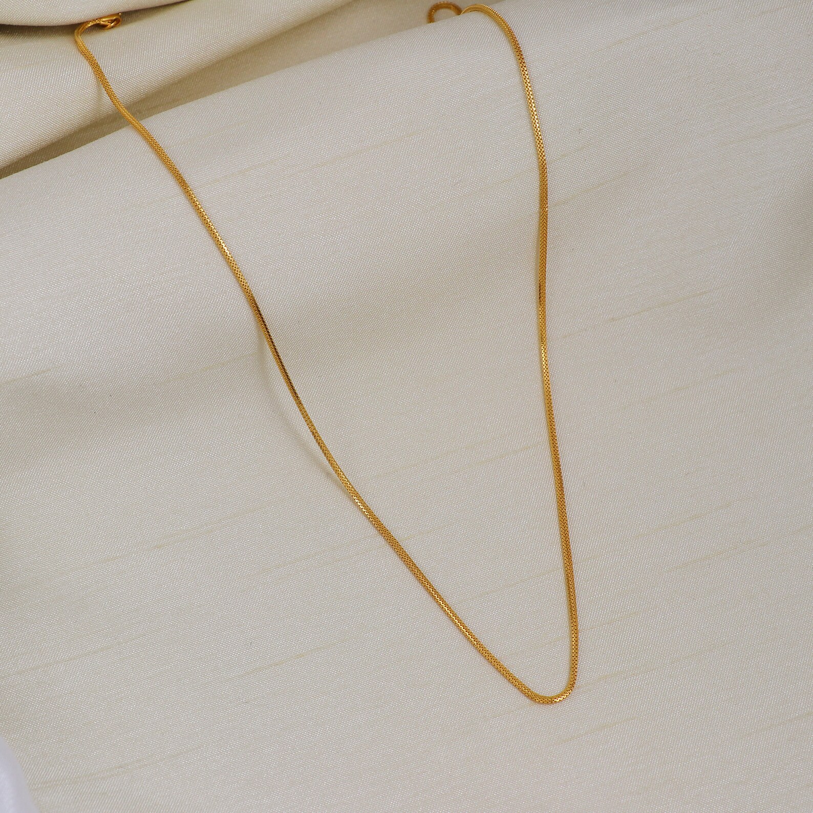 22kt Yellow Gold BOX Style Chain Gold Handmade Chain Unisex Gifting ...