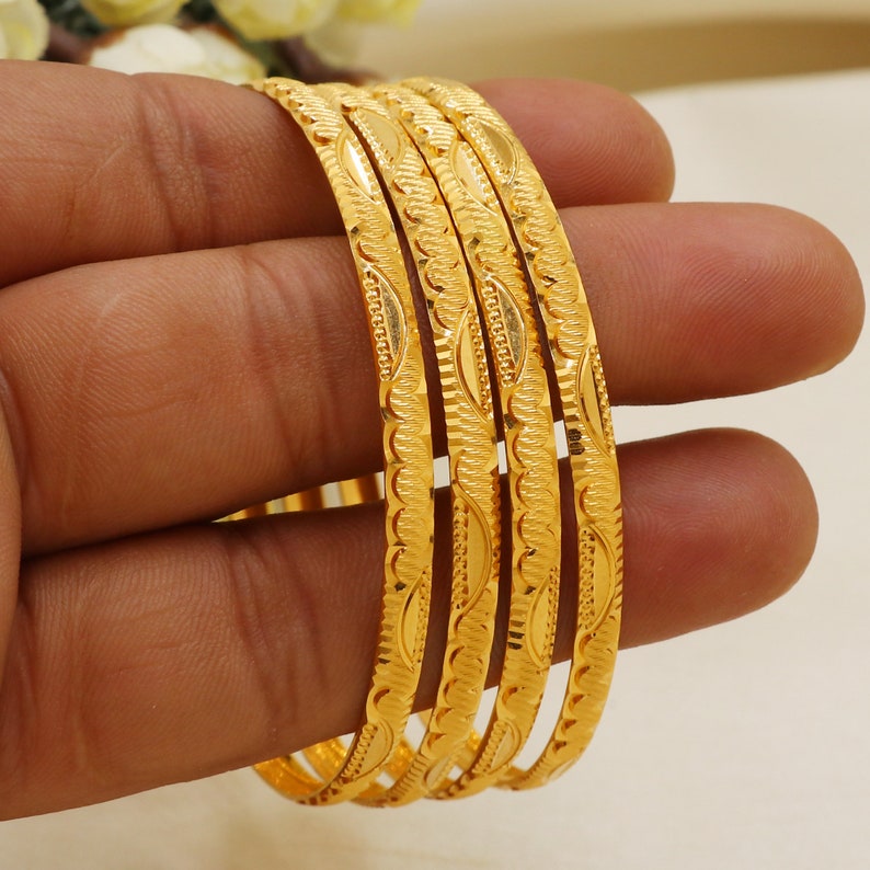 22kt Gold Sparkling Wave Cut Slim Bangle, Modern 22k Solid Gold ...