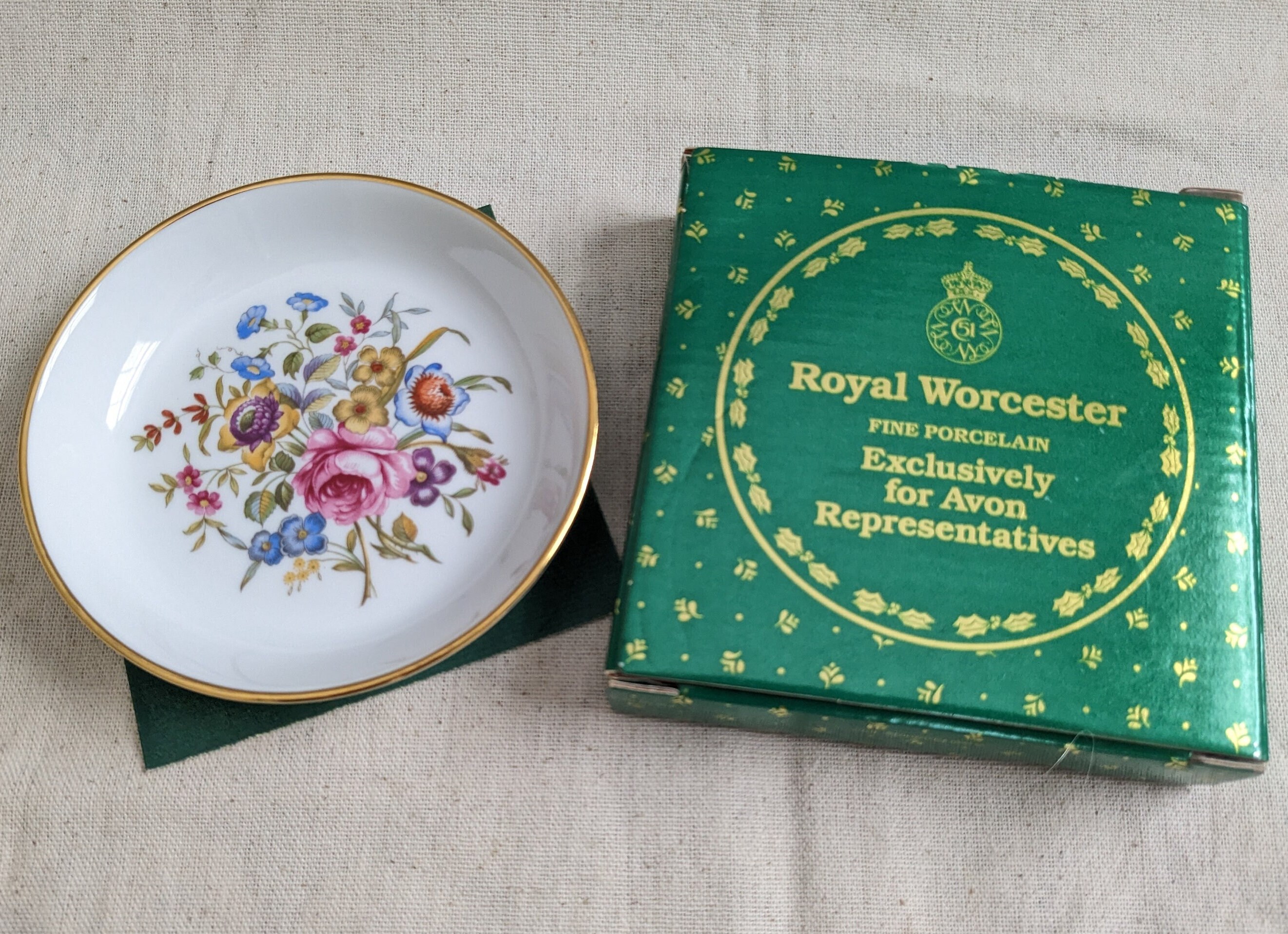 Vintage 1982 Royal Worcester Fine Porcelain Trinket Dish - Etsy