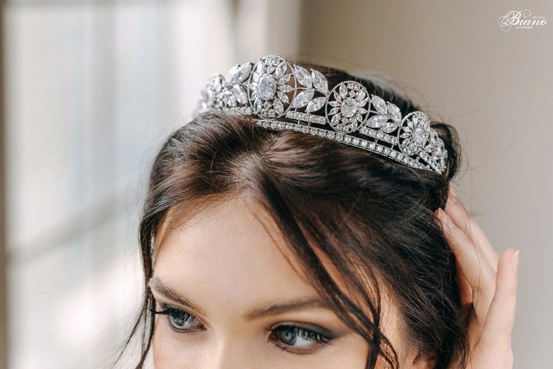 Gorgeous Wedding Crown Wedding Tiara Swarovski Crystals - Etsy