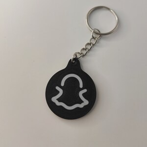 NFC Tag Keychain, Custom Link, Instagram, Tiktok, Wifi, Youtube ...