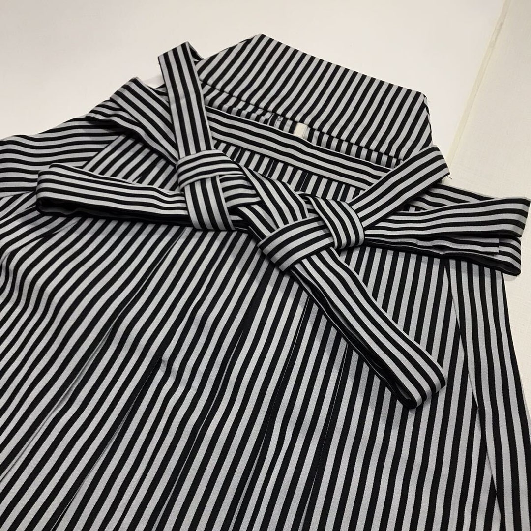 Japanese Men's Black Stripe Hakama, Koshi Himo, Tabi Socks: Kimono ...
