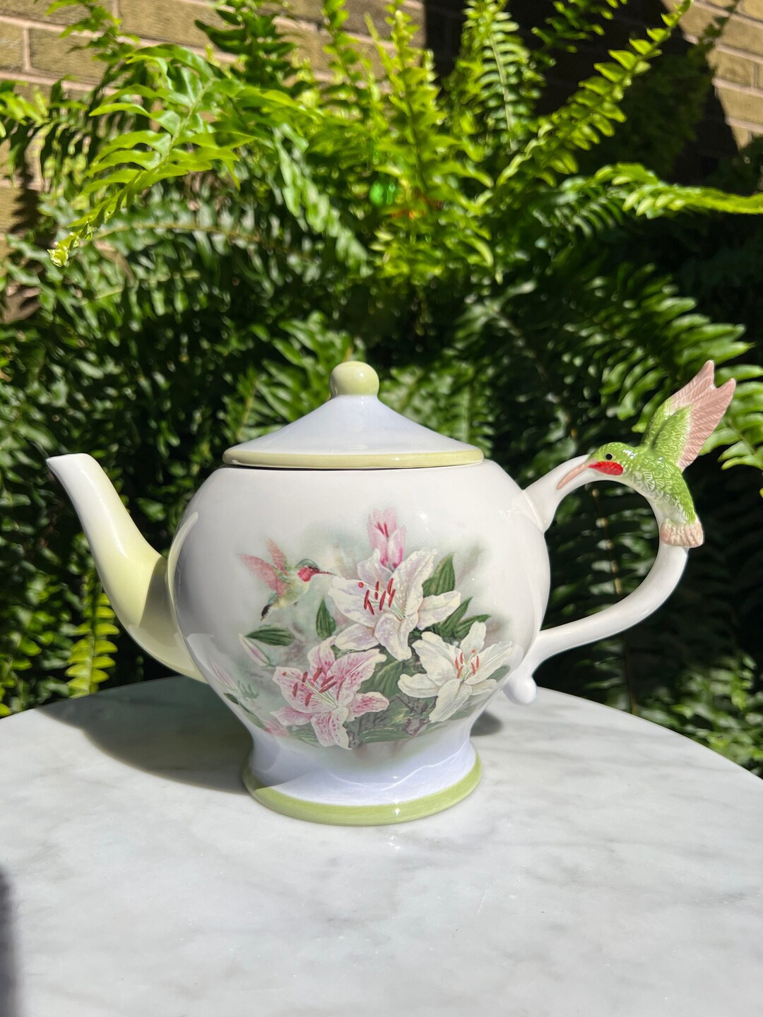 Hummingbird and Lilies Teapot by Lena Liu, Vintage Teleflora - Etsy