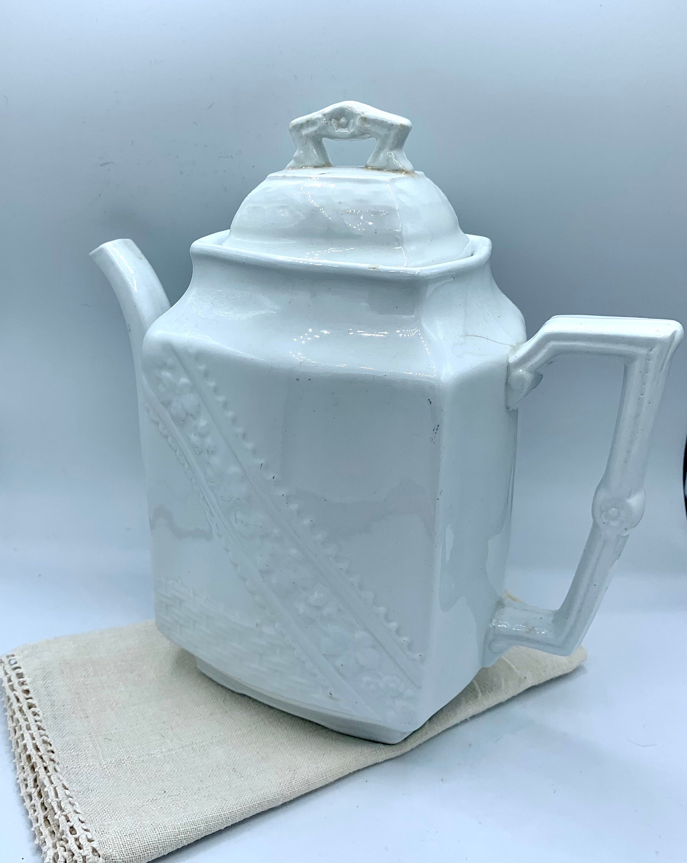 Alfred Meakin White Royal Ironstone Teapot, Made in England C. 1875 ...