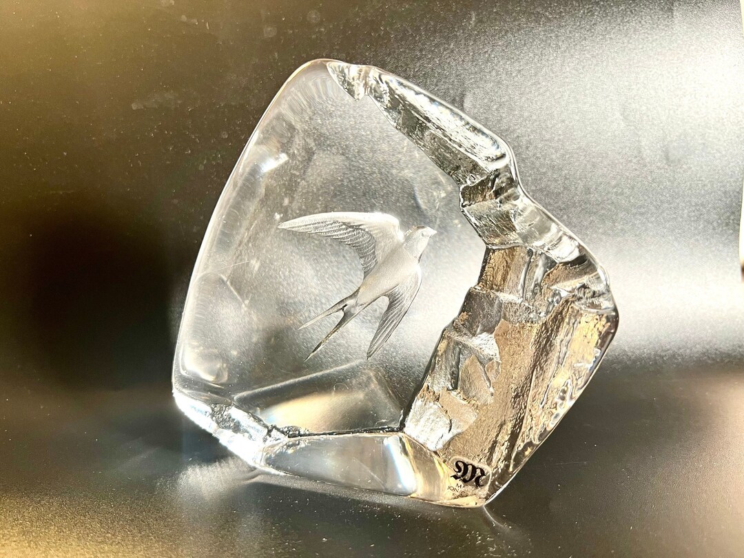 Mats Jonasson Lead Crystal Sculpture / Paper Weight "swallow in Flight ...
