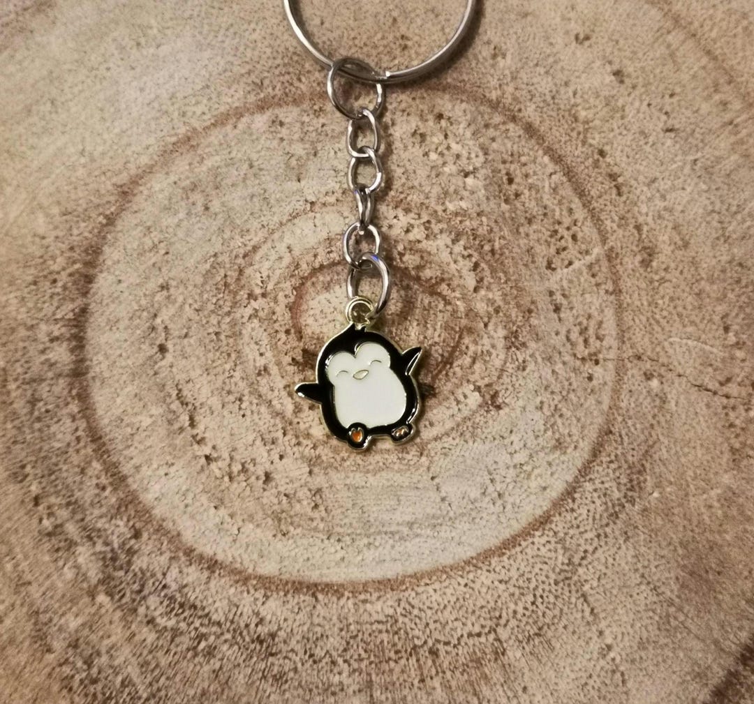Happy Penguin Keyring | Keychain | Keyring | Charm | Pendant for Keys ...