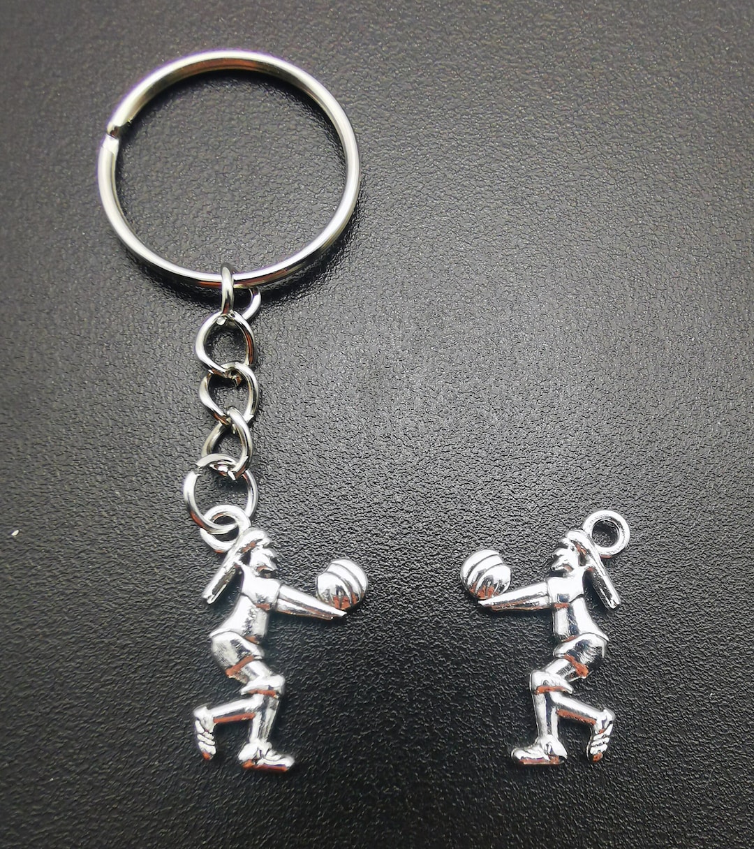 Volleyball Player Keychain | Keychain | Keyring | Charm | Supporter for ...