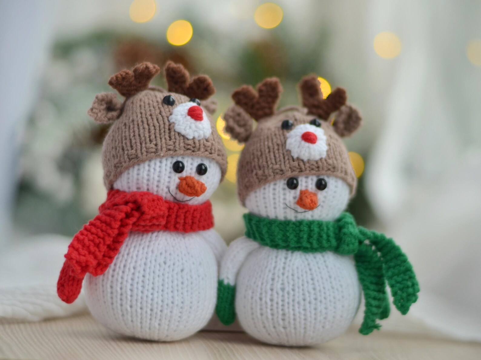 Christmas Bauble - Snowman Knitting Pattern on Two Straight Knitting ...