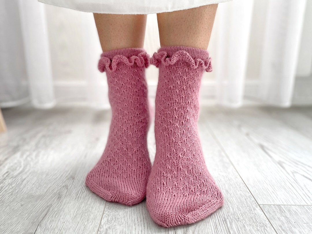 Socks With or Without Ruffles, KNITTING PATTERN, Women Socks Knitting ...