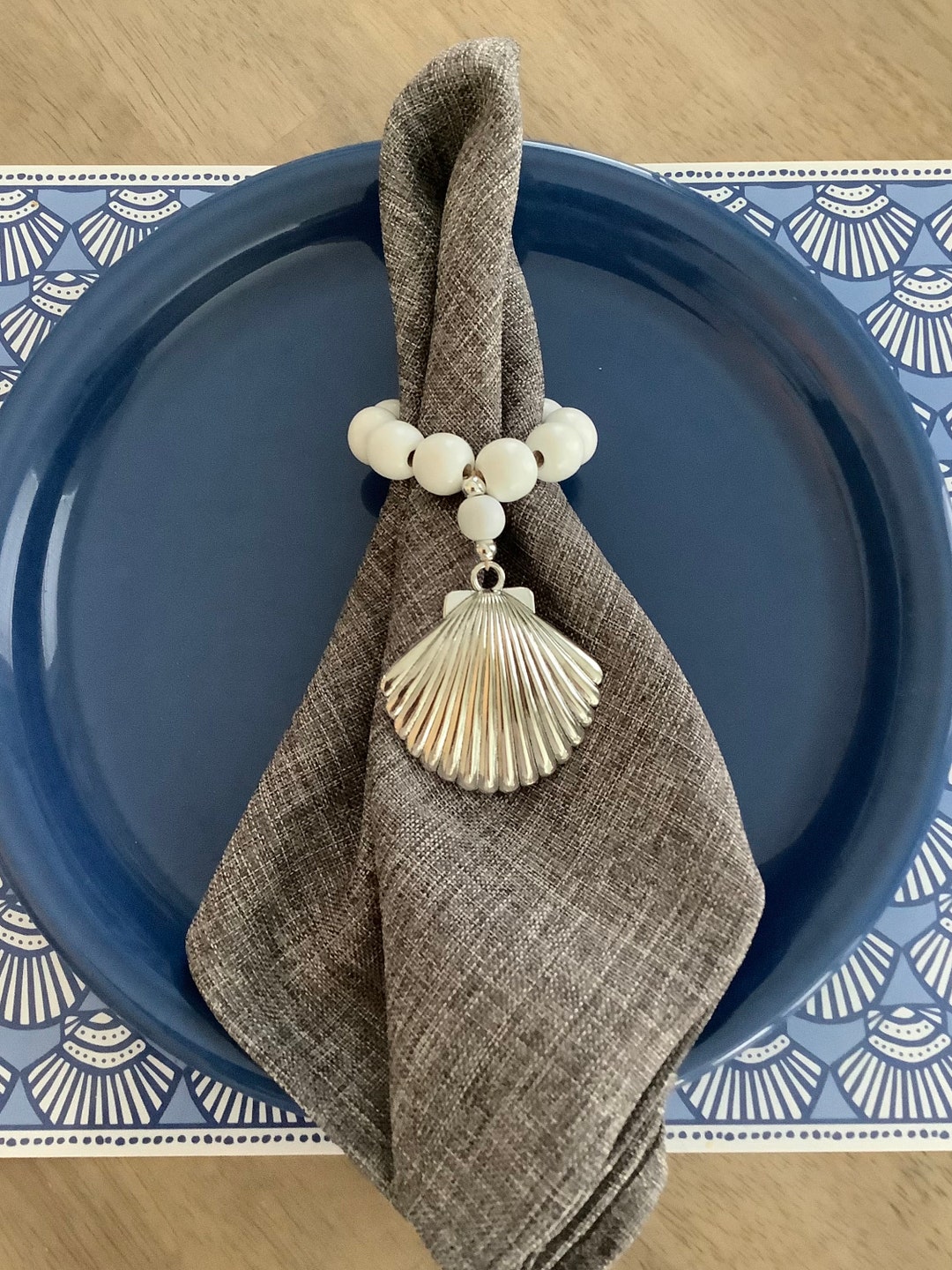 Beautiful New Set of Four Metal Scallop Shell White Wood Bead Napkin ...