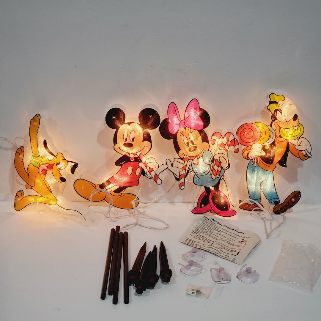 Disney Christmas Lighted Pathway Markers Mickey, Minnie, Goofy Pluto 10 ...