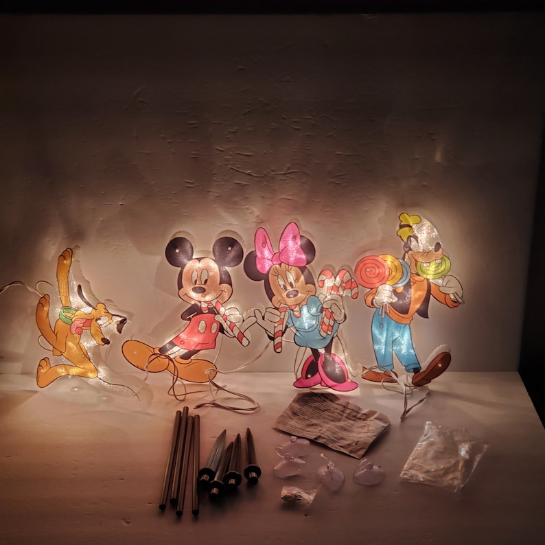 Disney Christmas Lighted Pathway Markers Mickey, Minnie, Goofy Pluto 10 ...